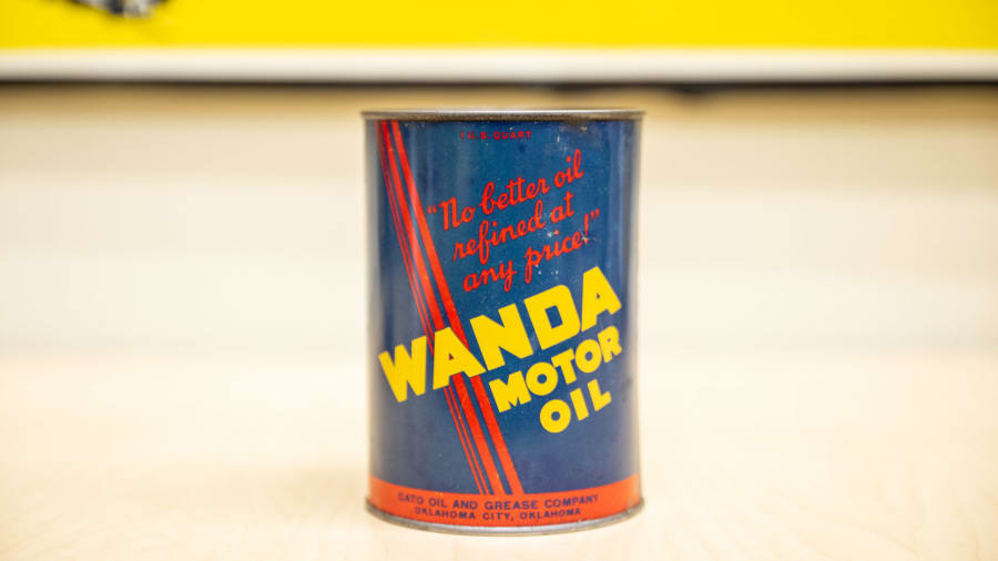 Wanda, RPM & Farm-Oyl Motor Oil 1-Quart Oil Cans at The World’s Largest ...