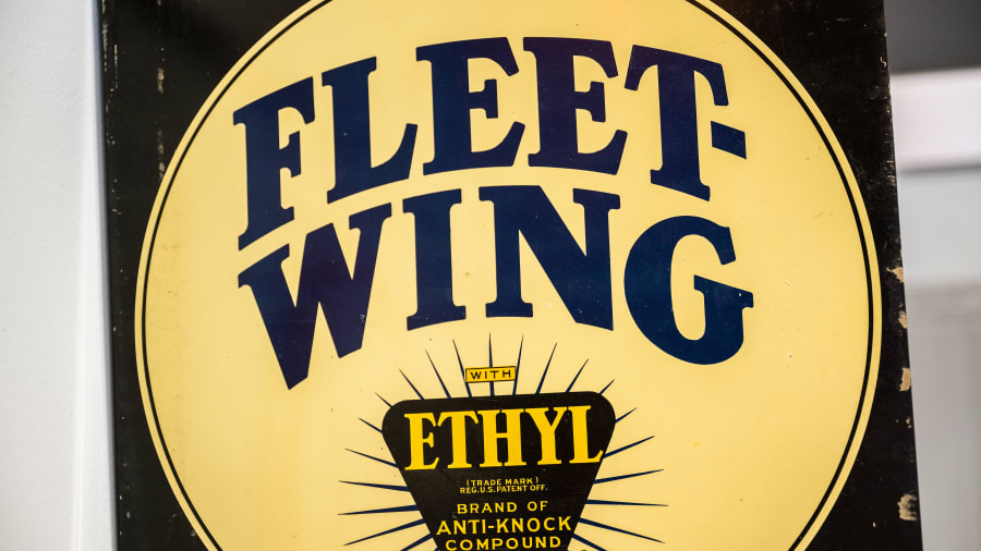 Fleet Wing Tin Flange Sign at The World’s Largest Road Art Auction 2023 ...