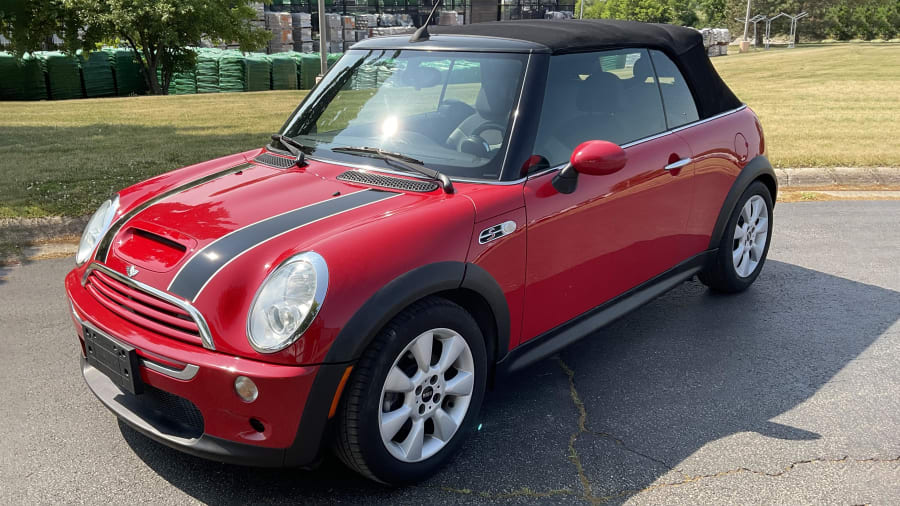 2005 Mini Cooper S Convertible at Tulsa 2023 as F15 - Mecum Auctions