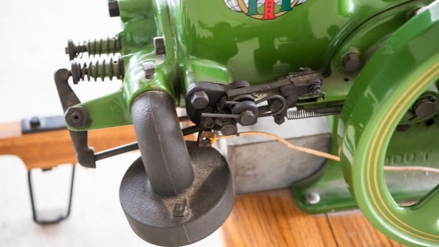 Mogul Jr. Hit-n-Miss Motor at The World’s Largest Road Art Auction 2023 ...