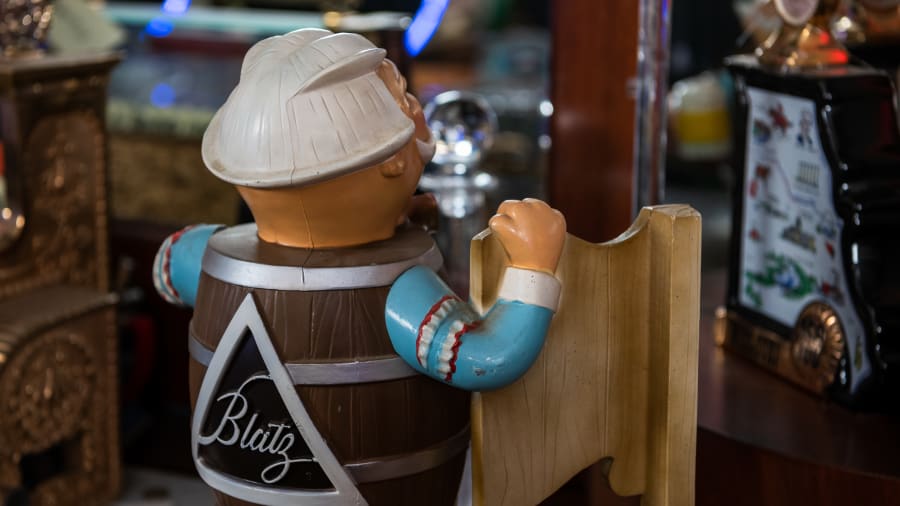 Pabst & Blatz Statues at The World’s Largest Road Art Auction 2023 as ...