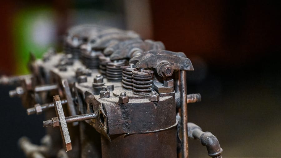 Holt Salesman Sample Engine at The World’s Largest Road Art Auction ...