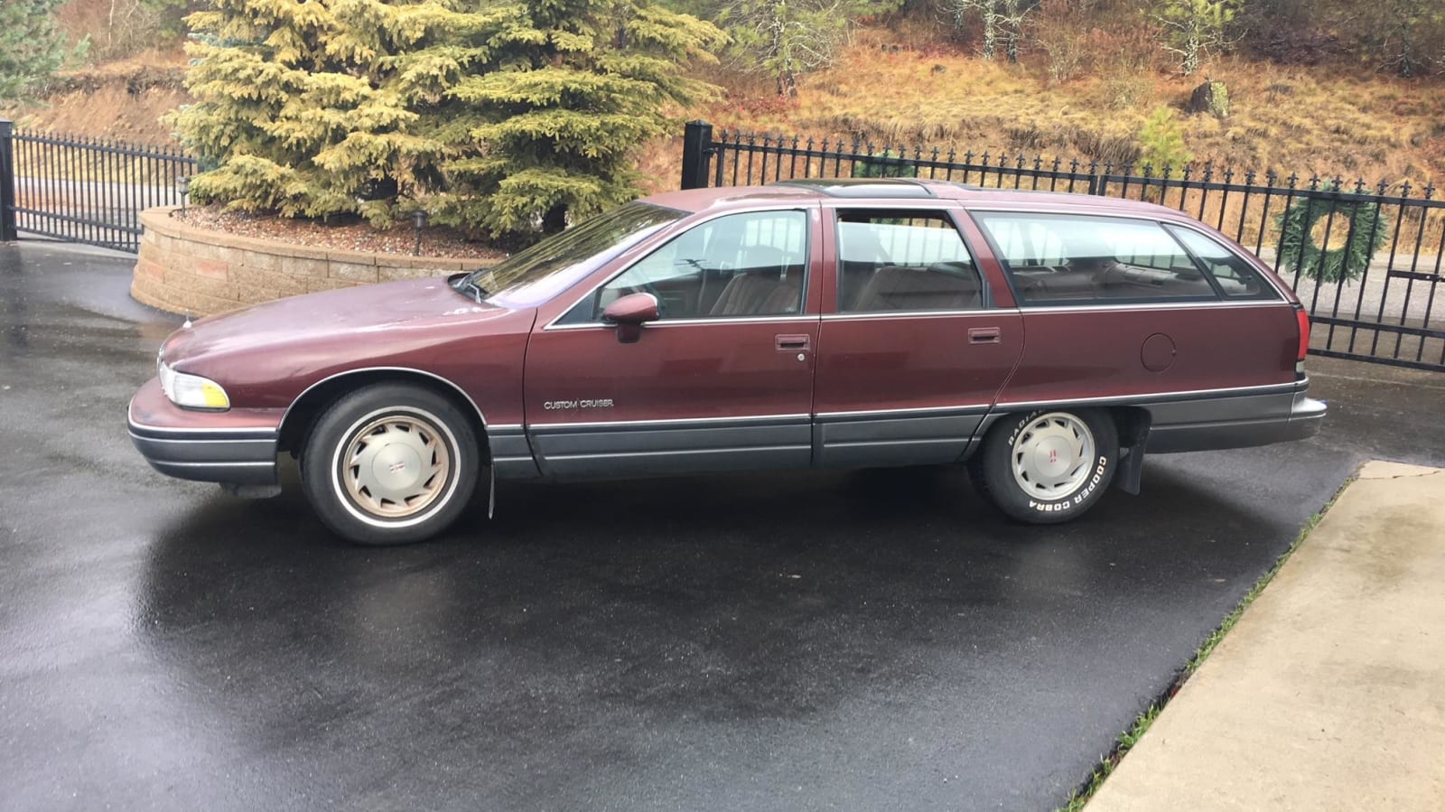 1992 Oldsmobile Custom Cruiser Station Wagon at Phoenix 2019 as T3.9 ...