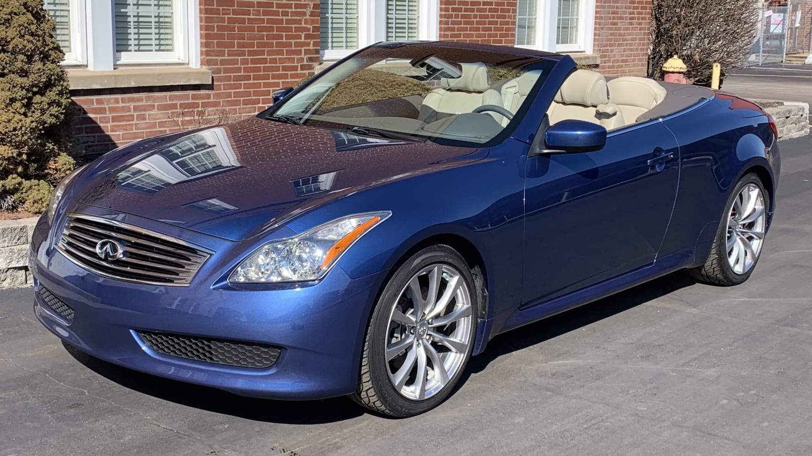 2009 Infinity G37 Convertible at Glendale 2022 as F45 - Mecum Auctions