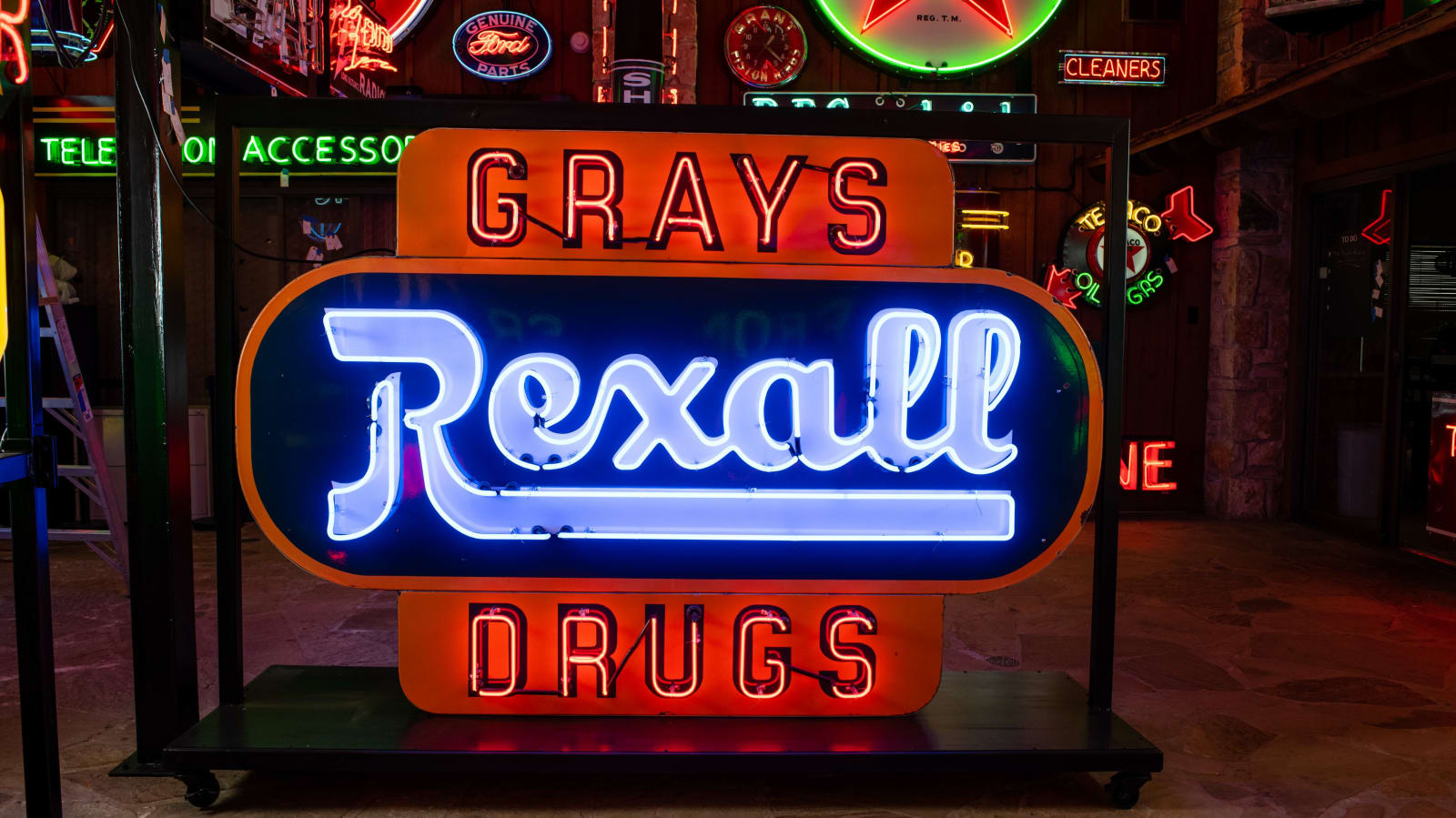 Rexall Drugs Double-Sided Porcelain Neon Sign at Glendale 2022 as Z342 ...