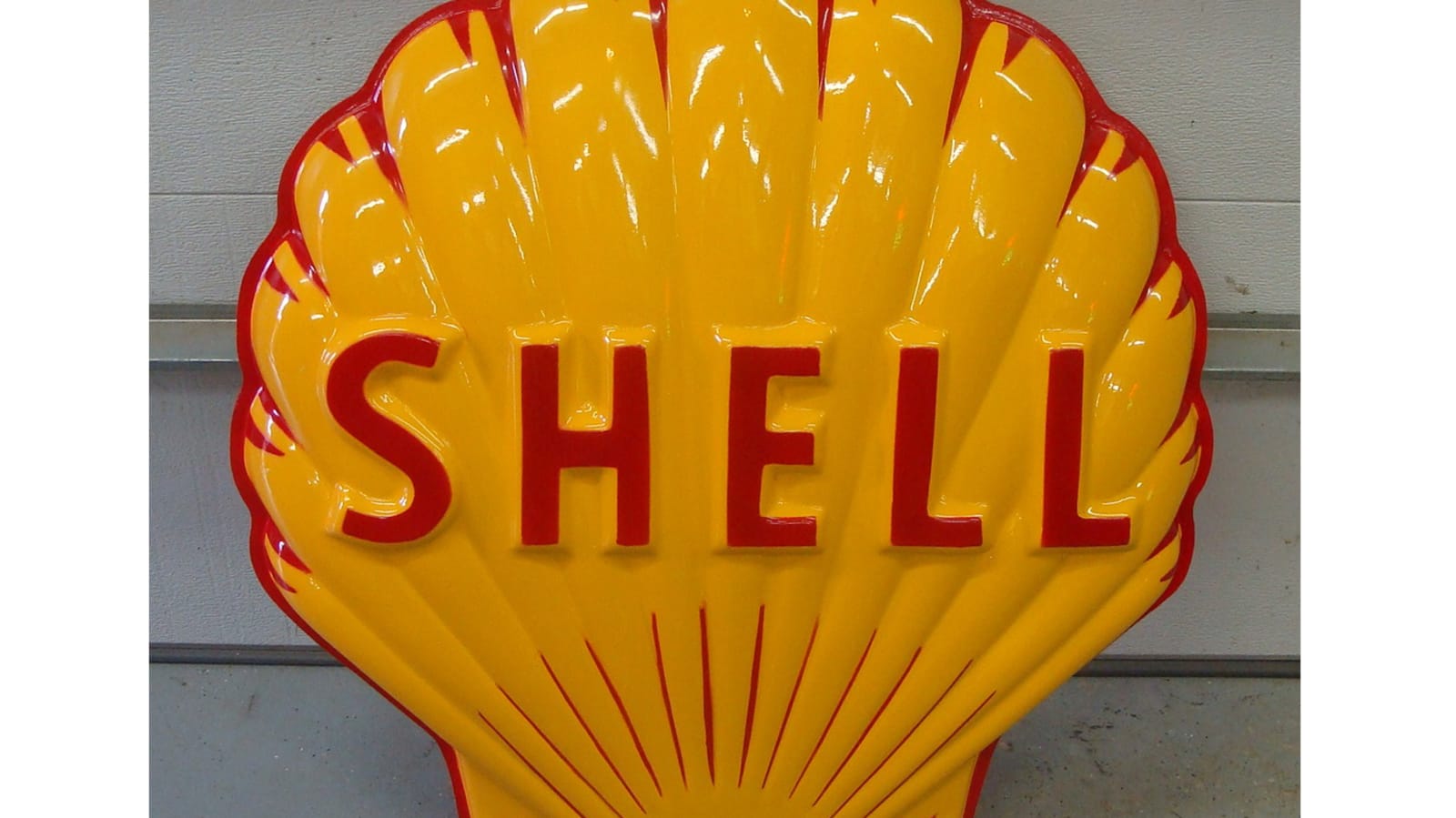 Shell Fiberglass Sign at Bloomington Gold 2013 as K121 - Mecum Auctions