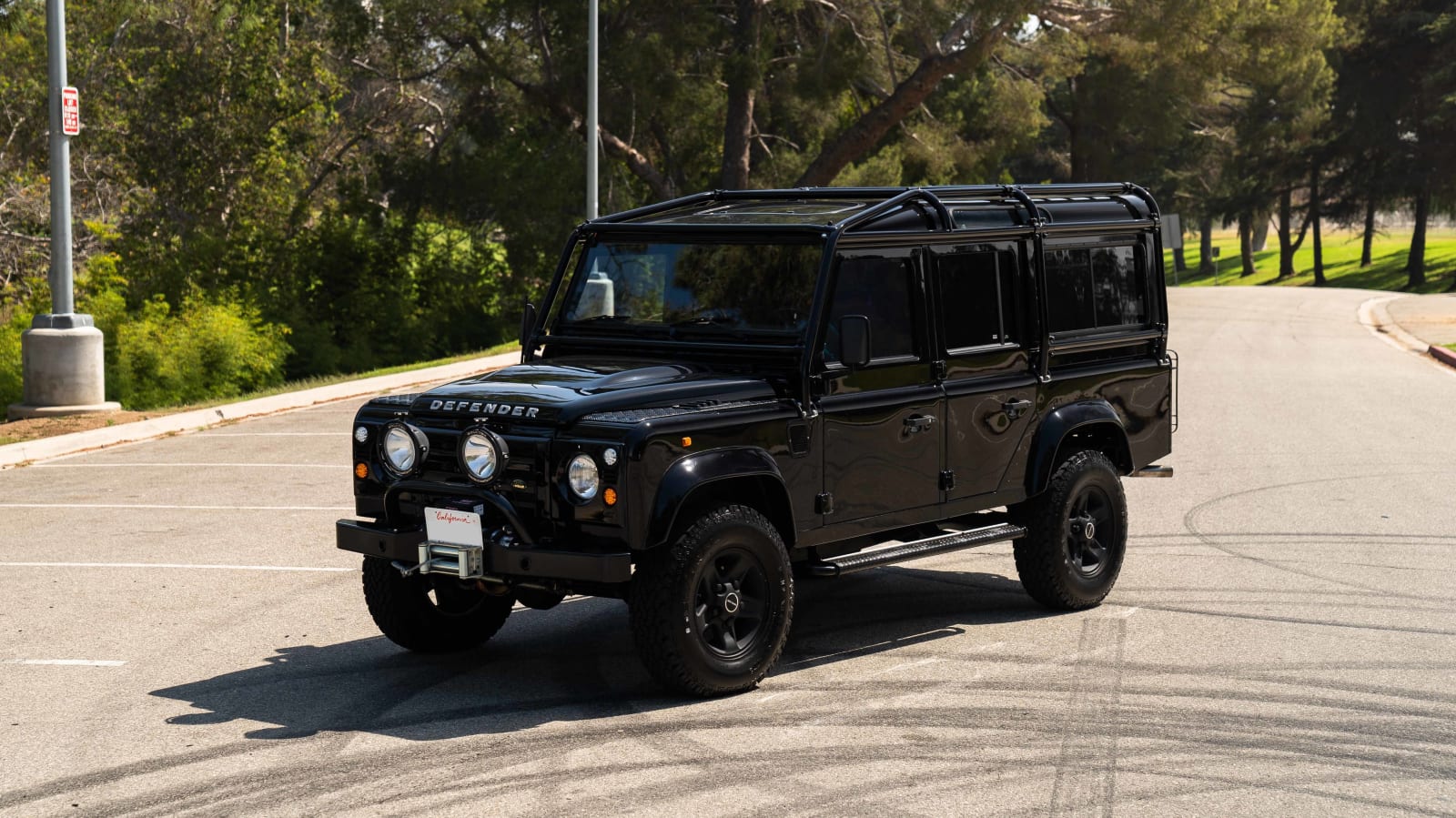 1980 Land Rover Defender 110 at Monterey 2018 as S38 - Mecum Auctions