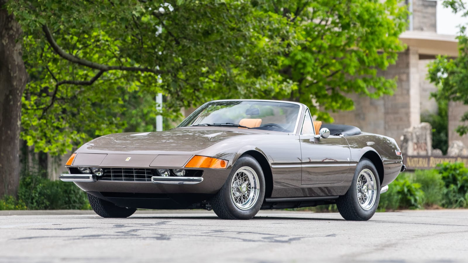 1972 Ferrari 365 GTS/4 Daytona at Monterey 2021 as S100 - Mecum Auctions