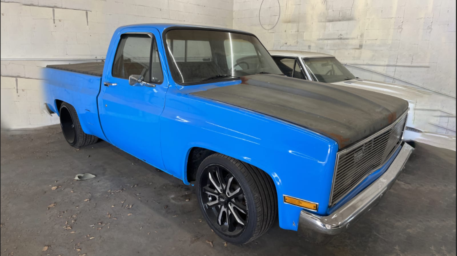 1984 Chevrolet C10 Custom Pickup at Orlando 2022 as F143 - Mecum Auctions