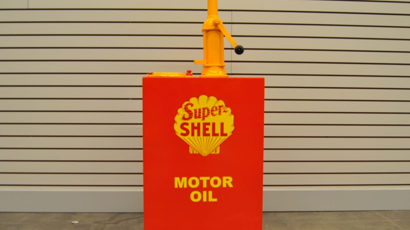 Super Shell Oil Lubester at Kissimmee 2014 as M129 - Mecum Auctions