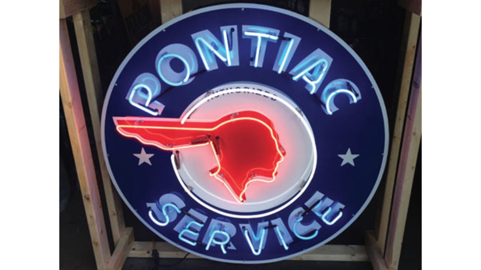 Pontiac Service Neon Sign SSPN 42x42 at Kissimmee 2016 as M392 - Mecum ...