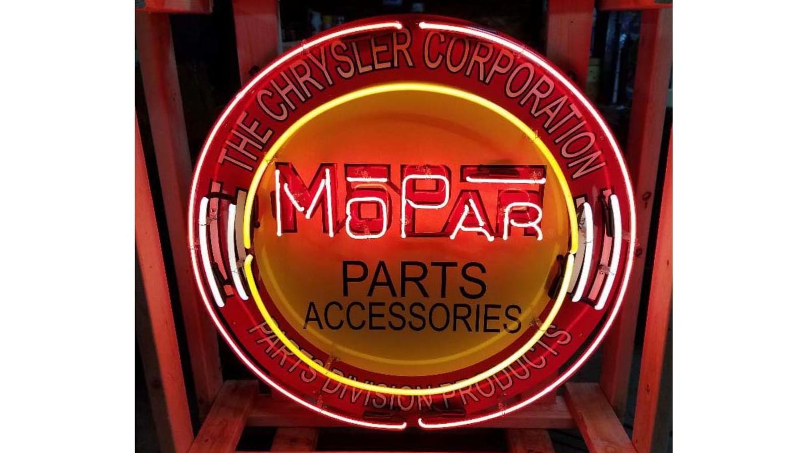 Mopar SSTN 36-in at Kissimmee Road Art 2019 as M352 - Mecum Auctions