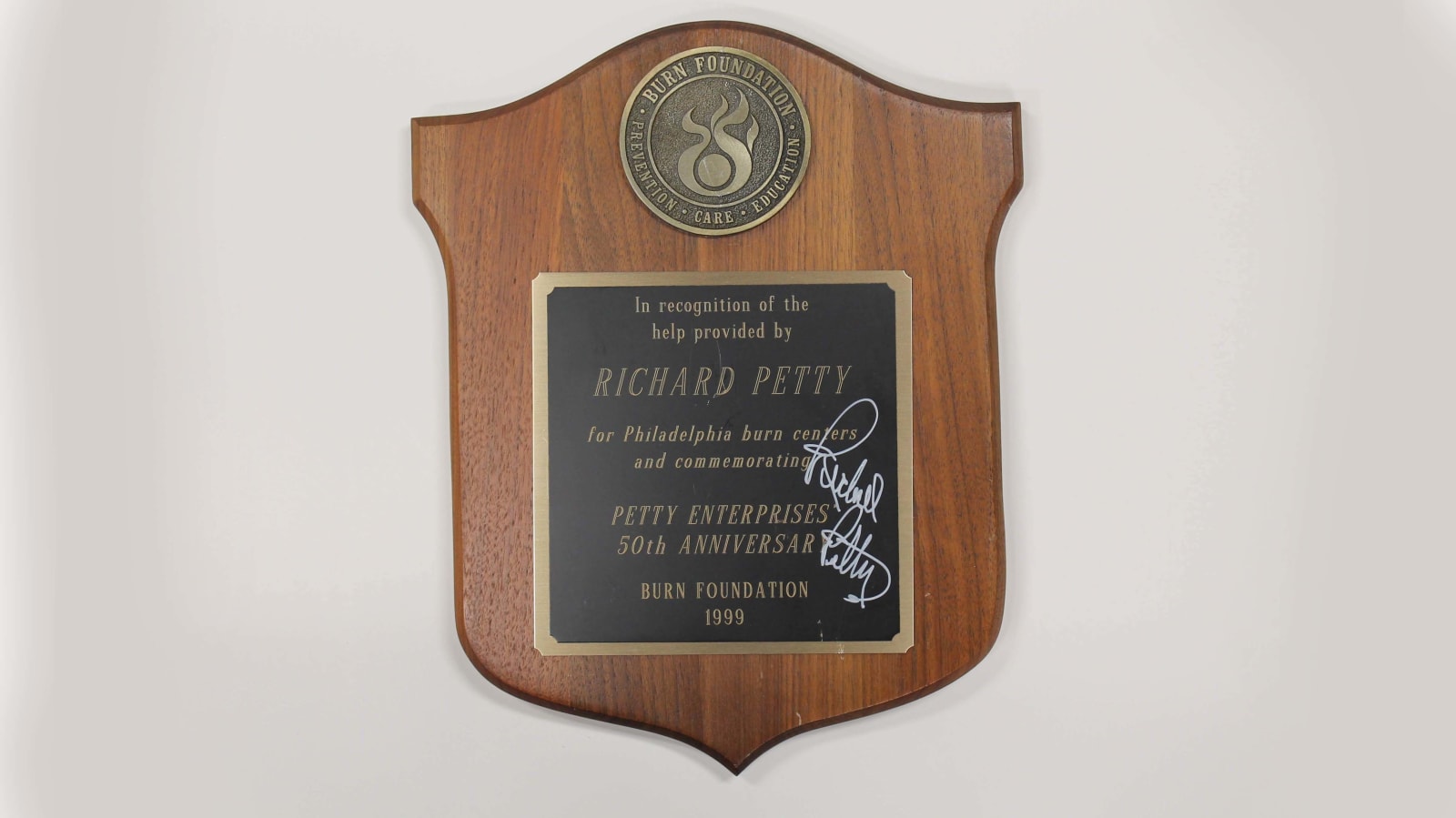 Richard Petty Burn Foundation Plaque at Kissimmee Road Art 2019 as P330 ...