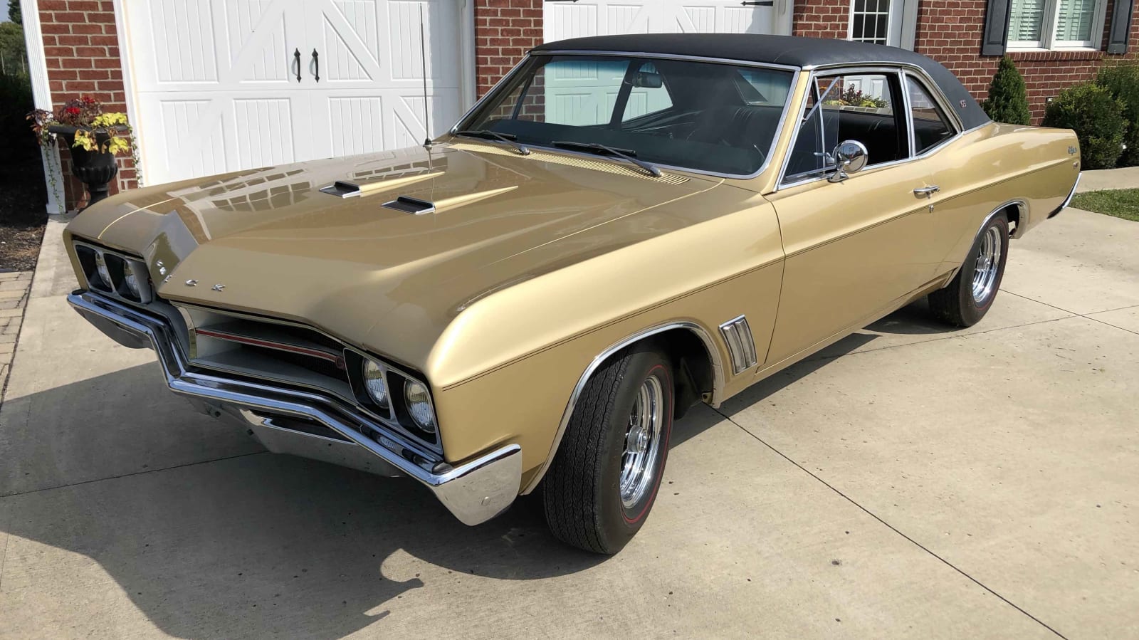 1967 Buick GS California at Indy Fall Special 2020 as F165 - Mecum Auctions