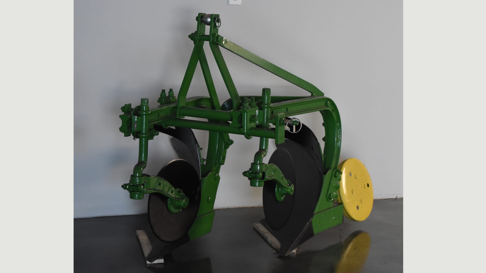 John Deere Two-Bottom Plow at Gone Farmin' Spring Classic 2018 as F170 ...