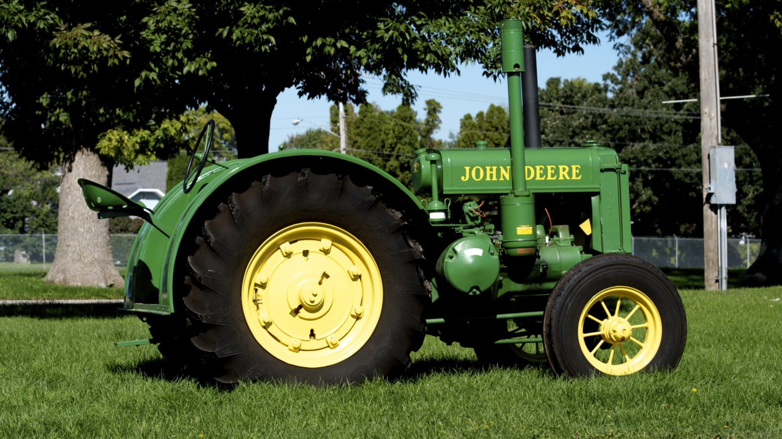 1937 John Deere D at Gone Farmin' Iowa 2014 as F64 - Mecum Auctions