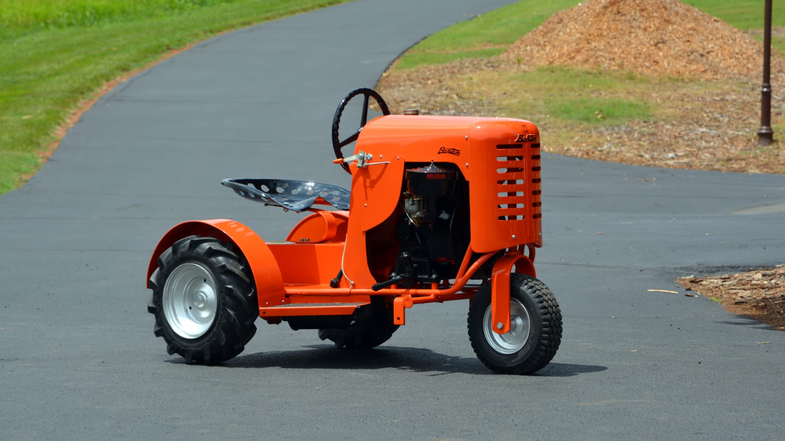 Bantam Garden Tractor at Gone Farmin' Harrisburg 2015 as G64 - Mecum ...