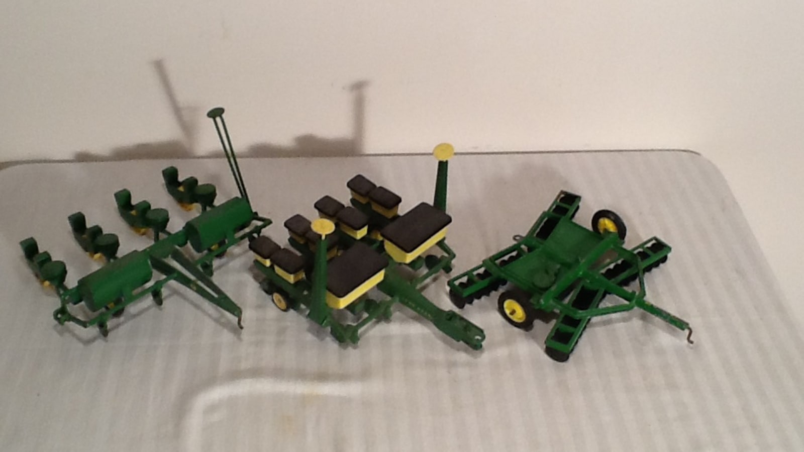 John Deere Planters And Disc at Gone Farmin' Iowa Premier 2015 as T174 ...