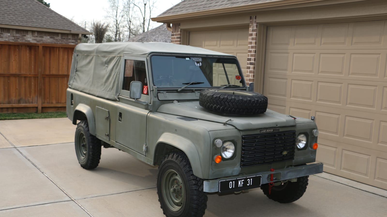 1986 Land Rover 110 at Houston 2018 as T191 - Mecum Auctions