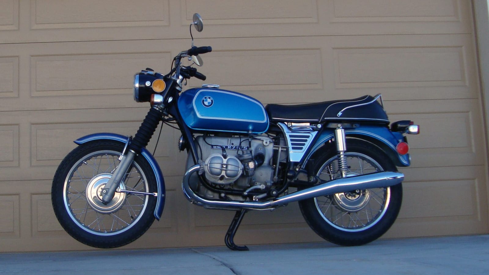 1973 BMW R75/5 at Las Vegas Motorcycles 2015 as F222 - Mecum Auctions