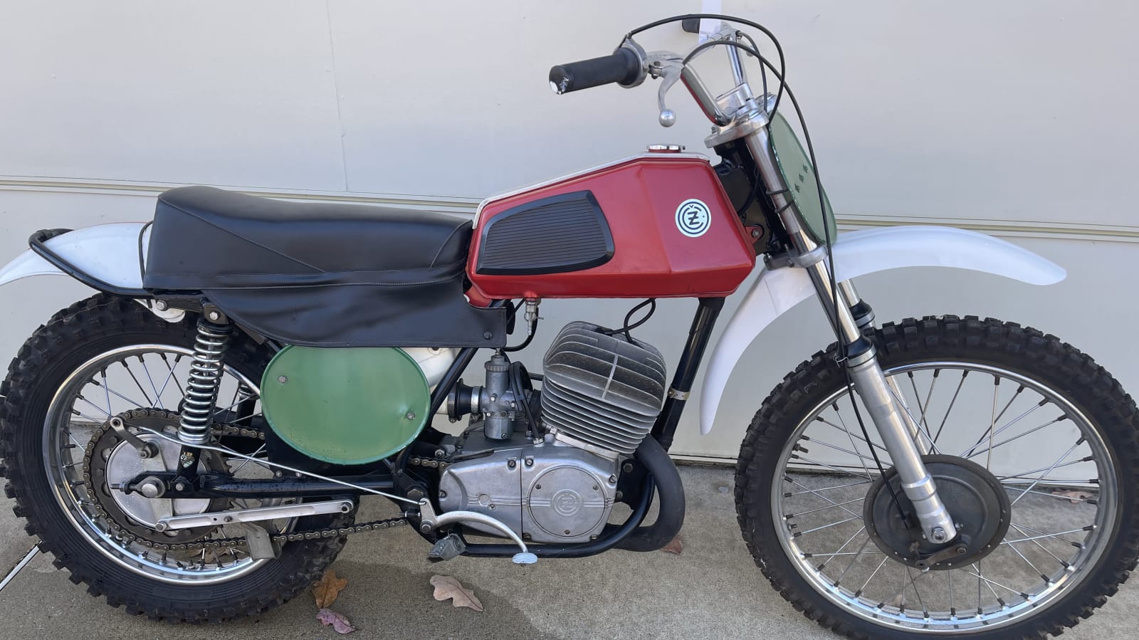 1973 CZ 250 at Las Vegas Motorcycles 2022 as W274 - Mecum Auctions