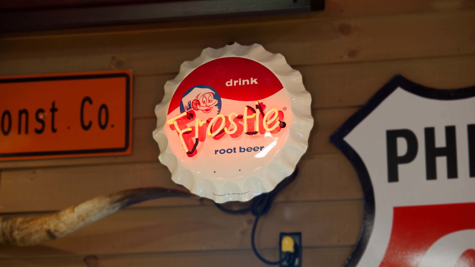 Frostie Root Beer Neon Bottle Cap at The Eddie Vannoy Collection 2020 ...