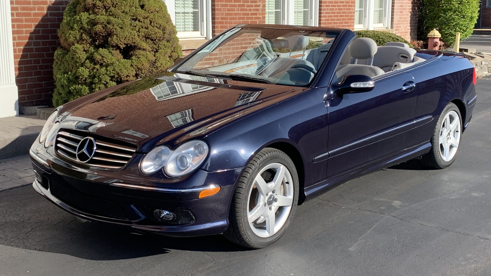 2005 Mercedes-Benz CLK500 Convertible at Indy 2022 as T55 - Mecum Auctions