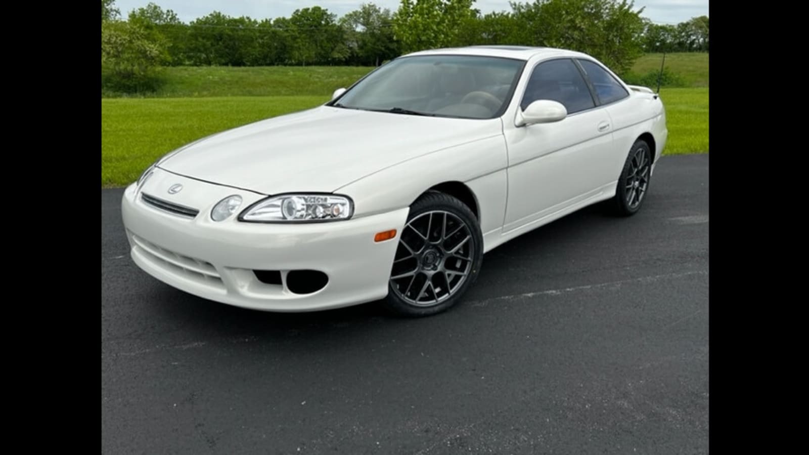 1999 Lexus SC400 at Indy 2022 as K204.1 - Mecum Auctions