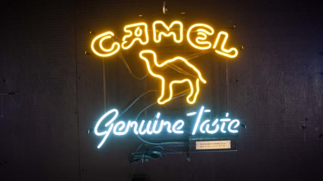 Camel Neon Sign at The Eddie Vannoy Collection 2020 as G305 - Mecum ...
