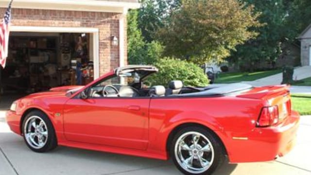 2000 Ford Mustang GT Convertible at Dana Mecum's 25th Original Spring ...