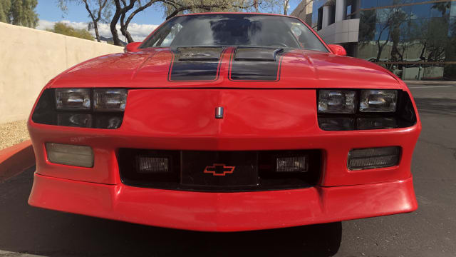 1992 Chevrolet Camaro Z28 at Phoenix 2019 as T7 - Mecum Auctions