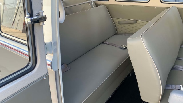 1964 Volkswagen Type II Samba Bus at Glendale 2021 as S96.1 - Mecum ...