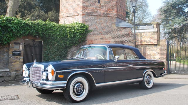 1965 Mercedes-Benz 250SE Convertible at Monterey 2015 as S98 - Mecum ...