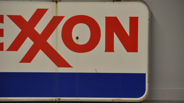 Exxon Sign DSP at Kissimmee 2015 as M125 - Mecum Auctions