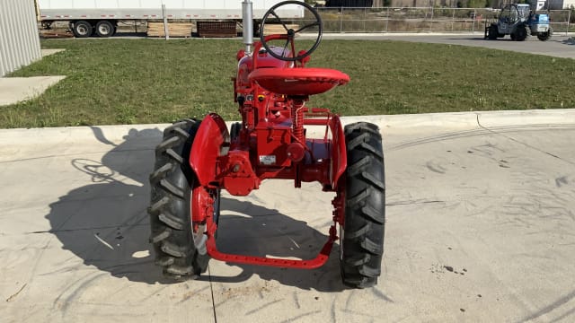 1959 Farmall Cub at Gone Farmin' Fall Premier 2021 as S148 - Mecum Auctions