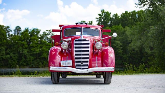 1936 Diamond T Model 212-A 1.5 Ton Dually at Gone Farmin' Fall Premier ...