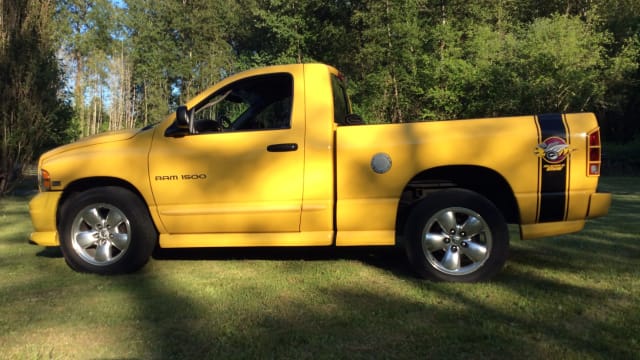 2005 Dodge Ram Rumble Bee at Portland 2018 as F182 - Mecum Auctions
