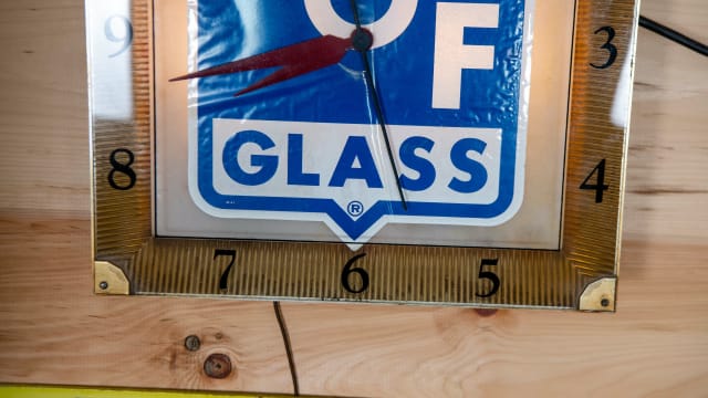 Lof Glass Light-Up Clock at Indy Road Art 2022 as E275 - Mecum Auctions
