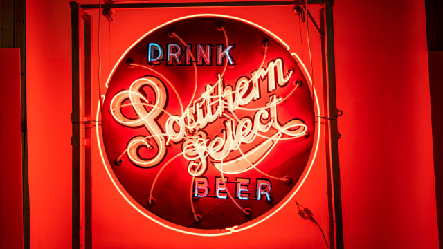 Southern Select Beer Double-Sided Tin Neon Sign at Indy 2022 as Z909 ...