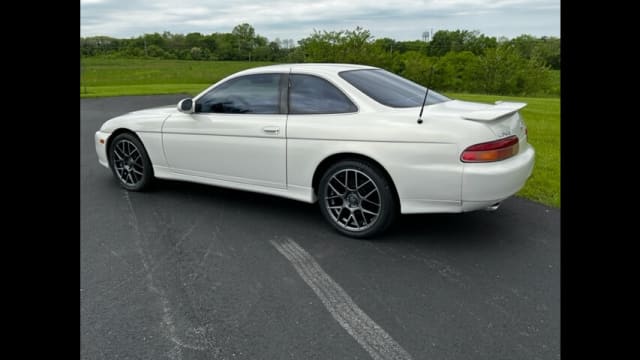 1999 Lexus SC400 at Indy 2022 as K204.1 - Mecum Auctions
