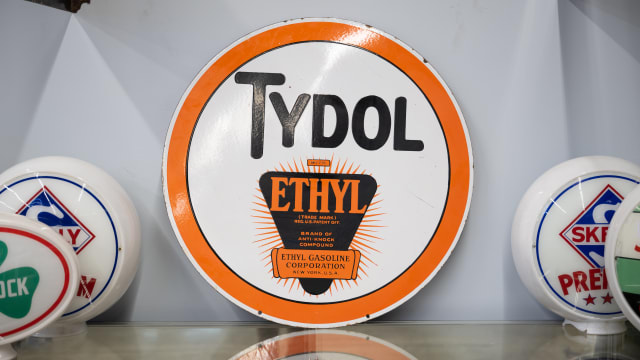 1930s Tydol Double-Sided Porcelain Sign at The World’s Largest Road Art ...