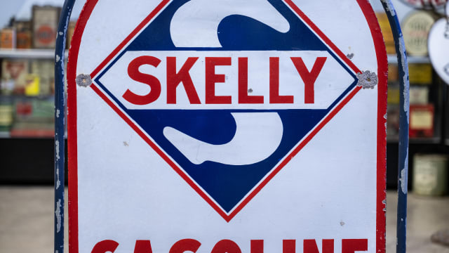 Skelly Gasoline Double-Sided Porcelain Curb Sign at The World’s Largest ...