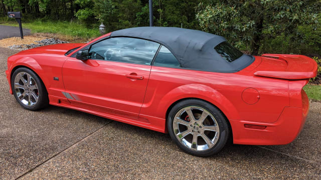 2006 Ford Mustang Saleen S281 Convertible at Dallas 2023 as F308 - Mecum Auctions