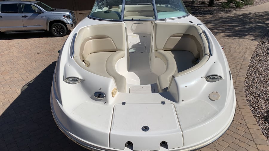 2004 Chaparral 234 Sunesta 24' at Glendale 2020 as F129.1 - Mecum Auctions