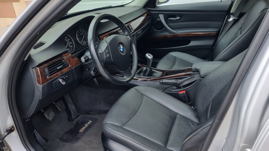 2011 BMW 328i Wagon at Orlando Summer Special 2021 as S32 - Mecum Auctions