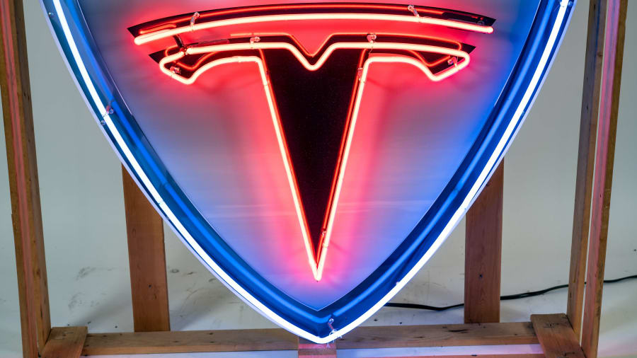 Tesla Neon Sign at Orlando 2022 as Z443 - Mecum Auctions