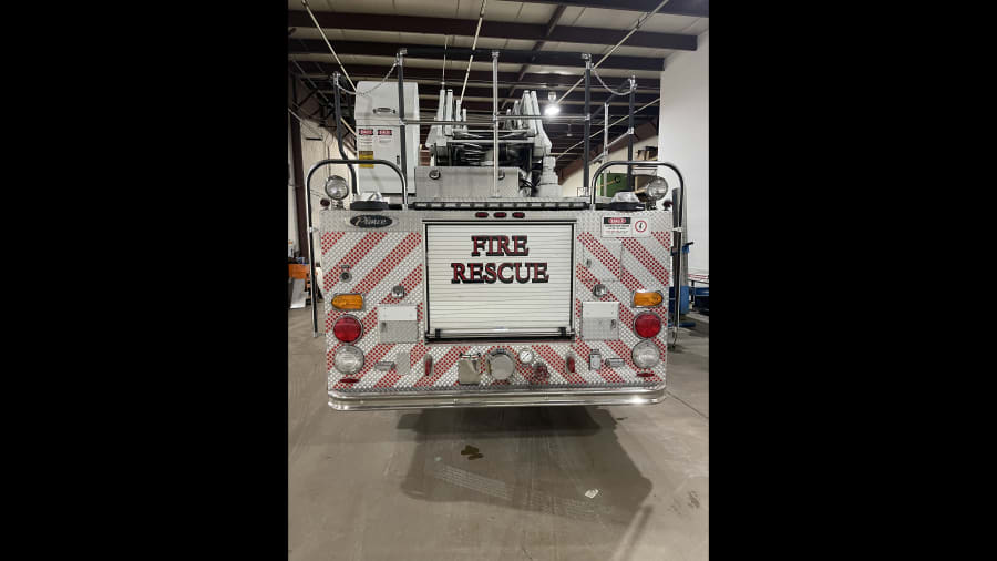 1995 Pierce Lance 105' Aerial Ladder Engine at Gone Farmin' Spring ...