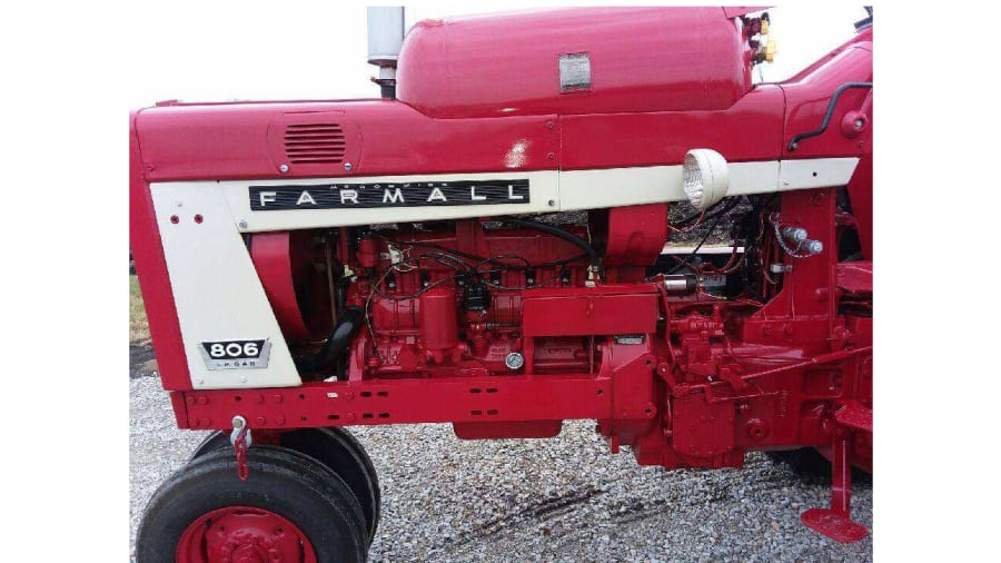 1963 IH Farmall 806 L.P. at Gone Farmin' Iowa Premier 2018 as S91 ...