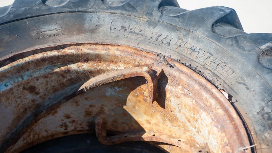 Rear Tires With Spin-Out Rims at Gone Farmin' Fall Premier 2020 as S159 ...