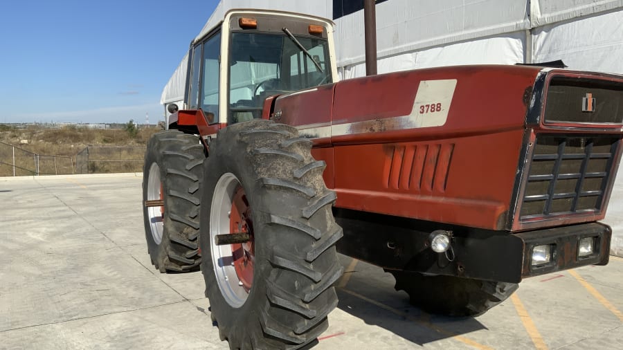 International Harvester 3788 at Gone Farmin' Fall Premier 2021 as S179 ...